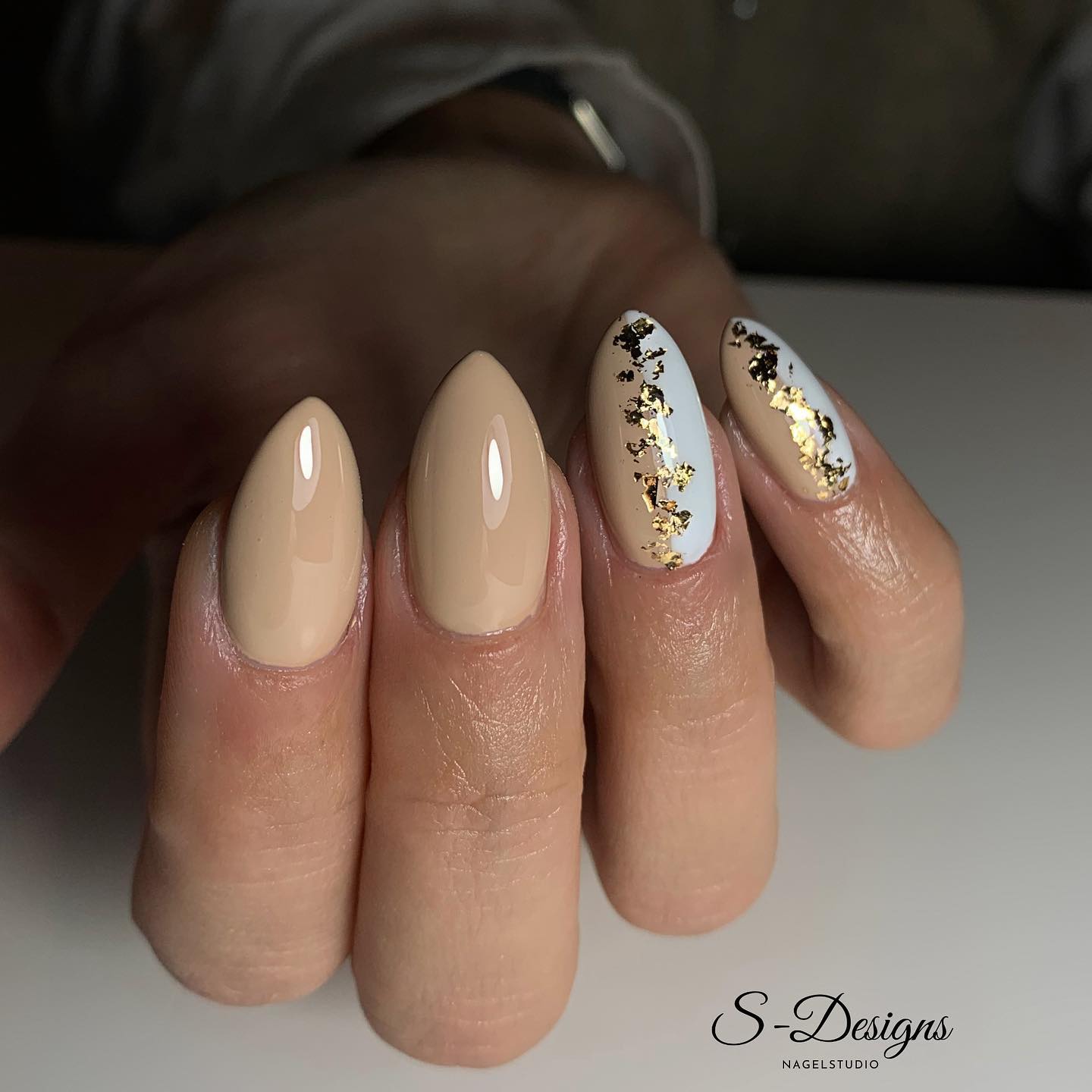 23+ Neutral Beige Nails You Will Fall in Love With - Nail Designs Daily