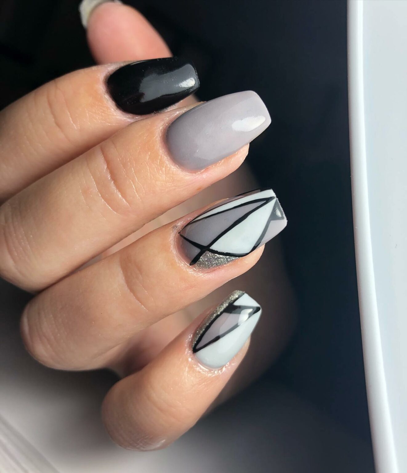 20+ Best Black and Gray Nails for Any Glam Occasion - Nail Designs Daily