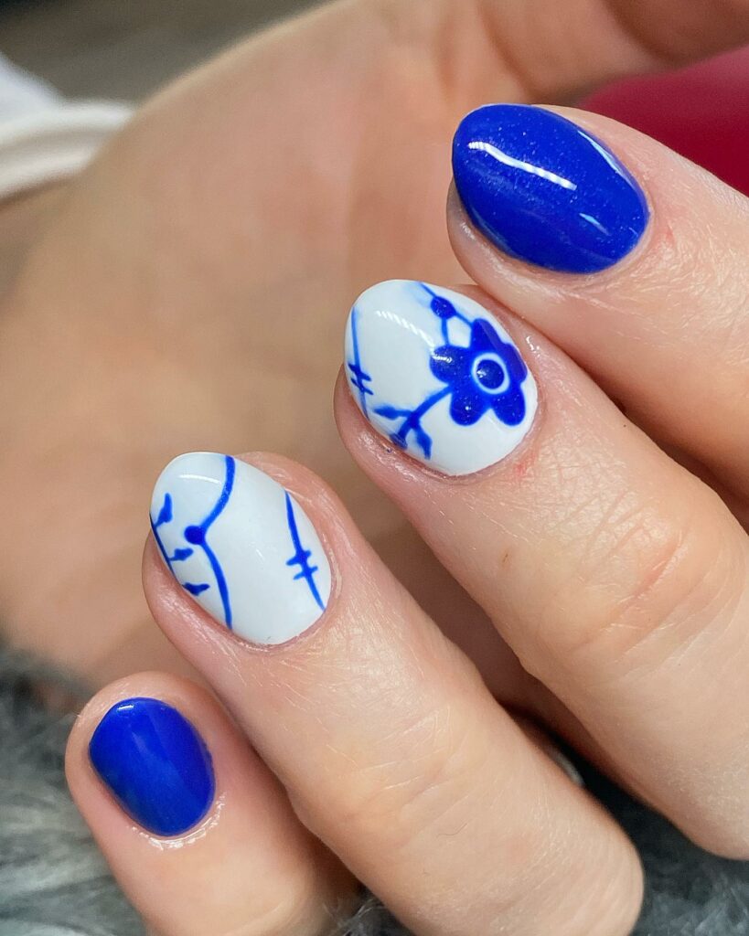 50 Stunning Designs for Navy Blue and White Nails Fit For Royalty ...