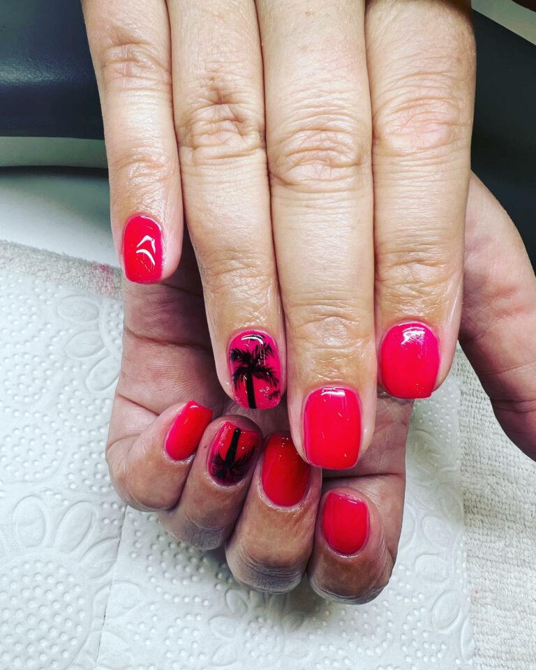 33+ Red Summer Nails You Will Love in 2025 - Nail Designs Daily