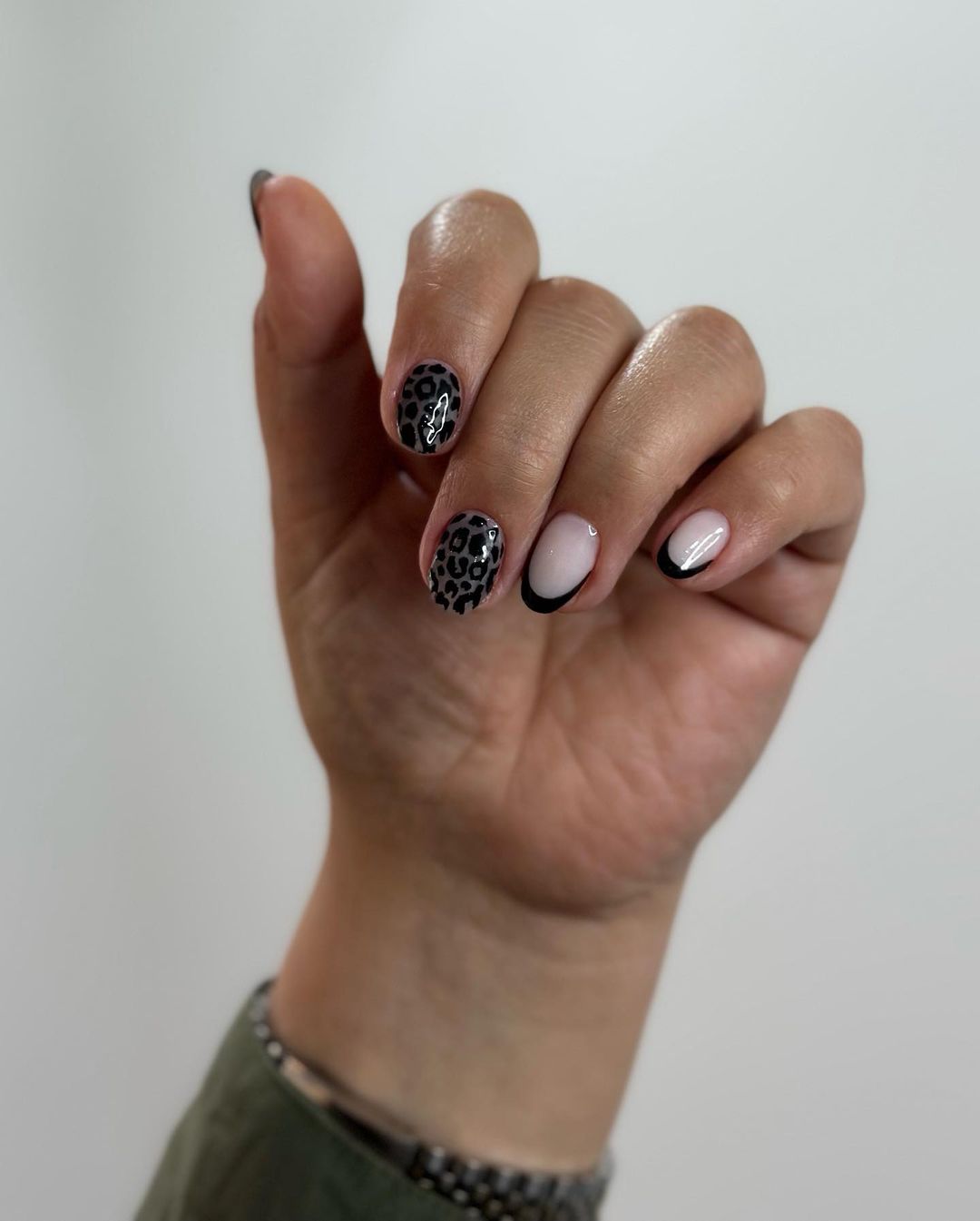 40+ Chic and Elegant Short Black Nail Designs - Nail Designs Daily