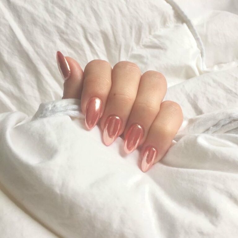 33+ Pretty Pearl Color Nails For A Trendy Look - Nail Designs Daily